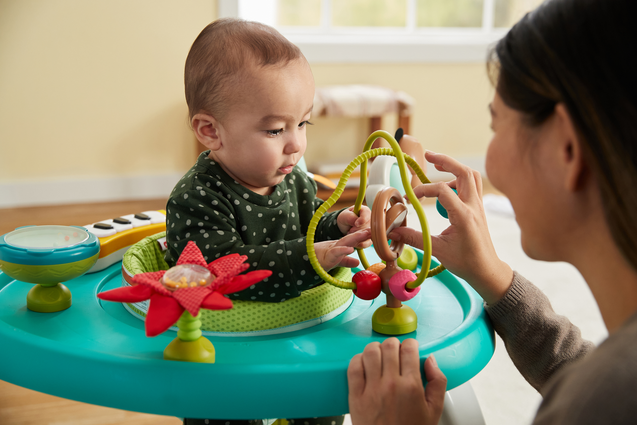 Tiny Love Stationary Activity Center 5u1 Here I Grow - Meadow Days | mae.hr